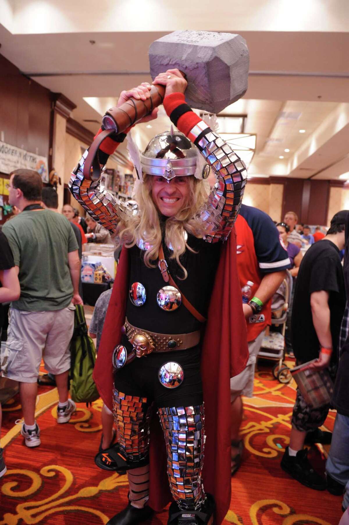 Fourth annual ComicCONN gets hero's welcome