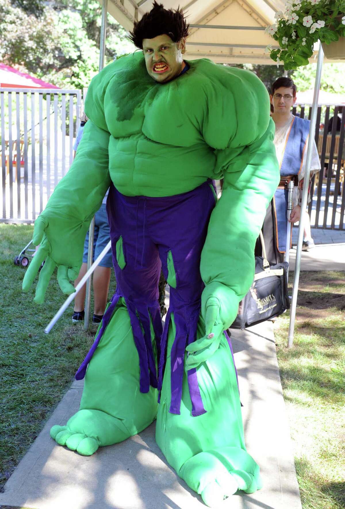 Fourth annual ComicCONN gets hero's welcome