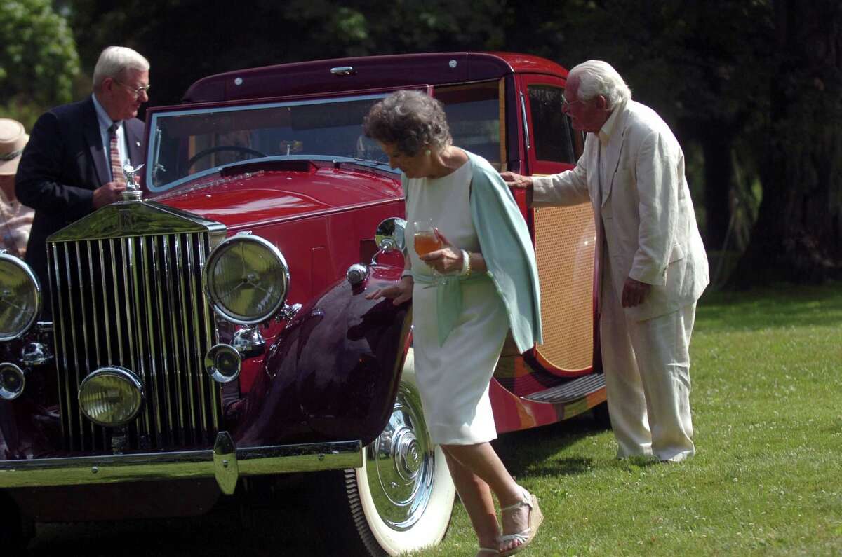 Malcolm S. Pray Jr., Greenwich businessman and benefactor, has died