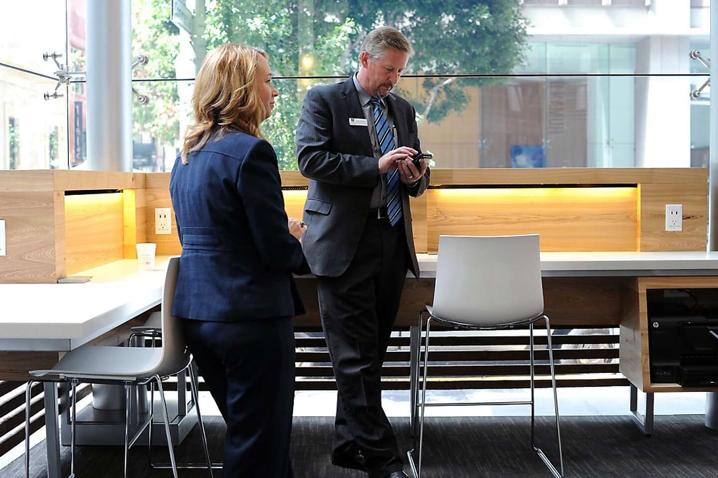 Umpqua Bank aims to be part of S.F. community