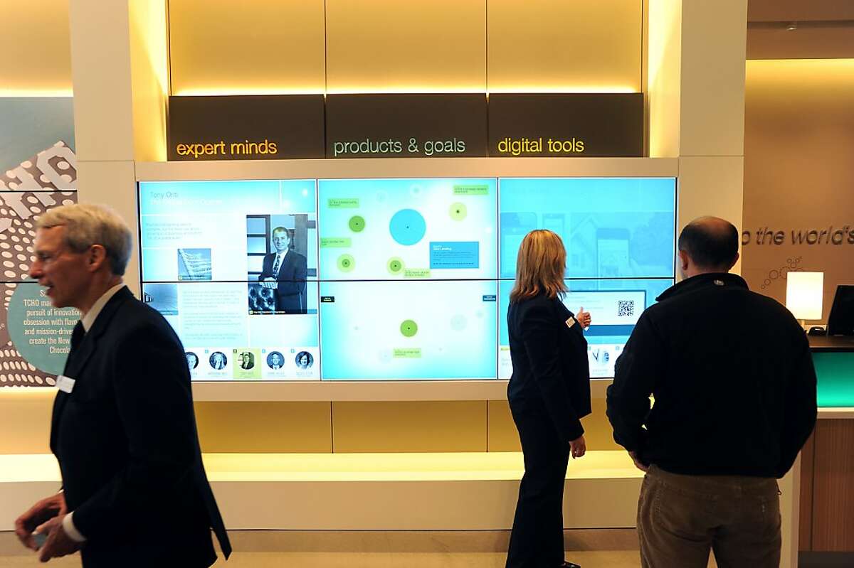 Umpqua Bank aims to be part of S.F. community