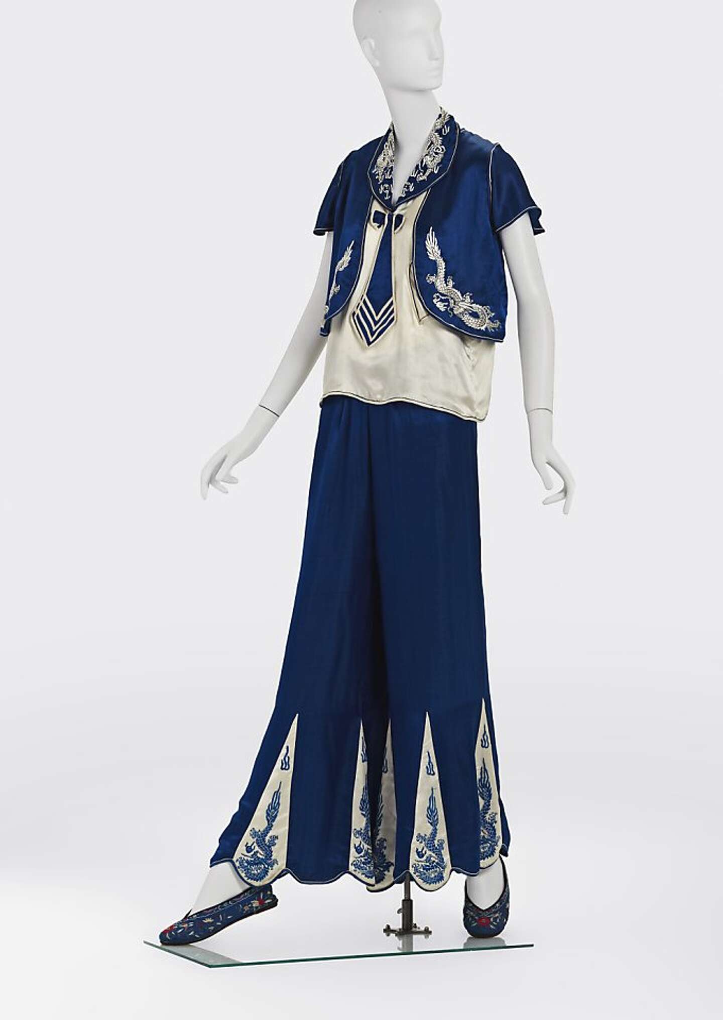 Nautical wear history sails away