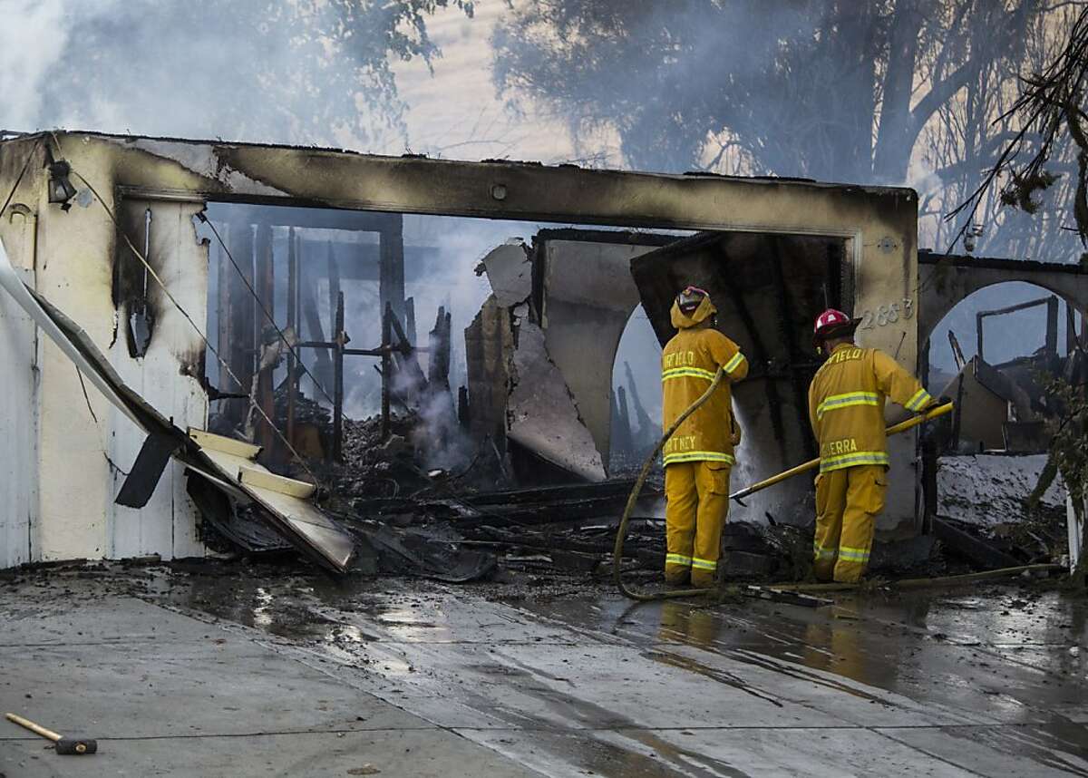 Fairfield grass fire contained, but 6 homes burned