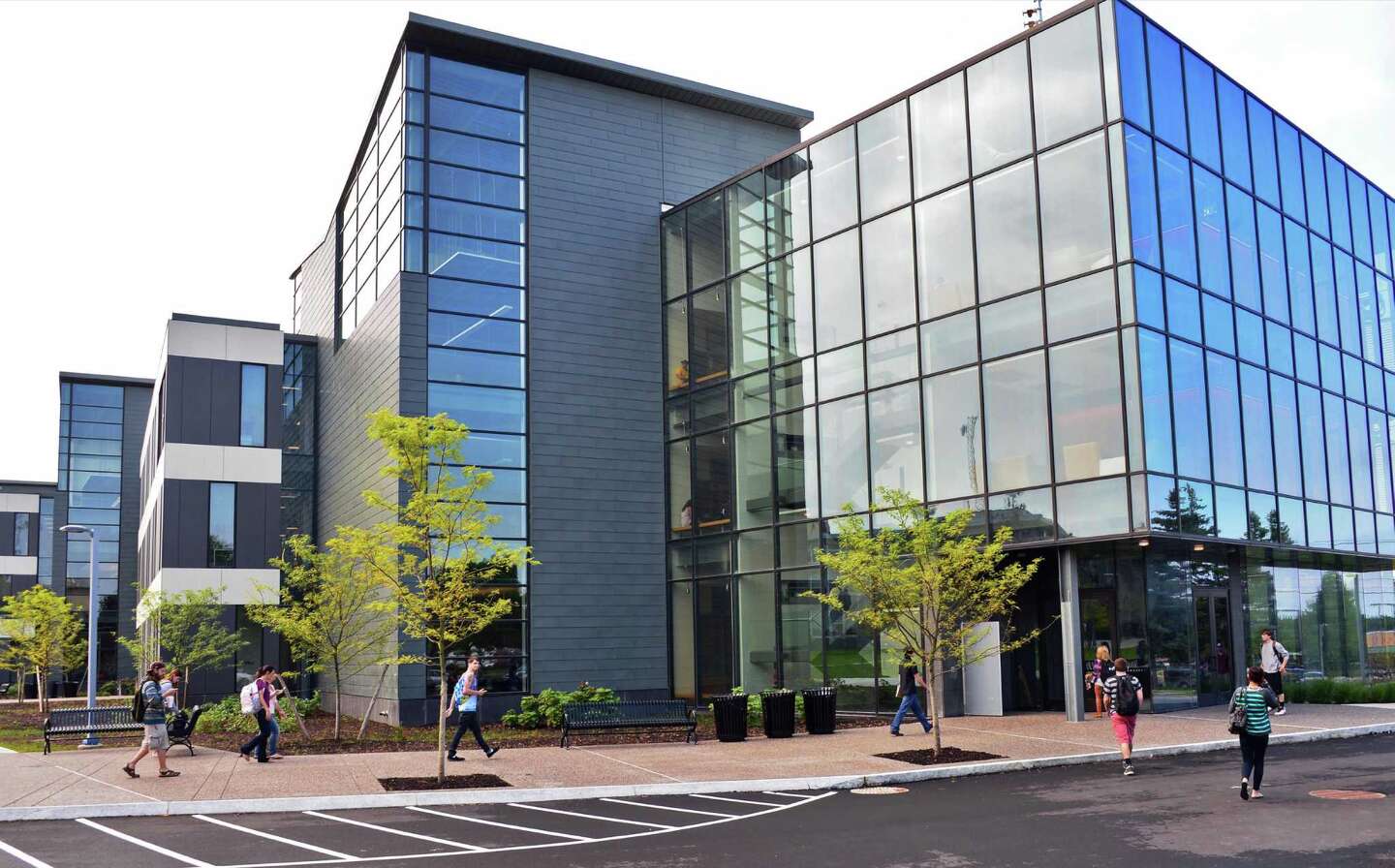 An immersion in science for students at HVCC