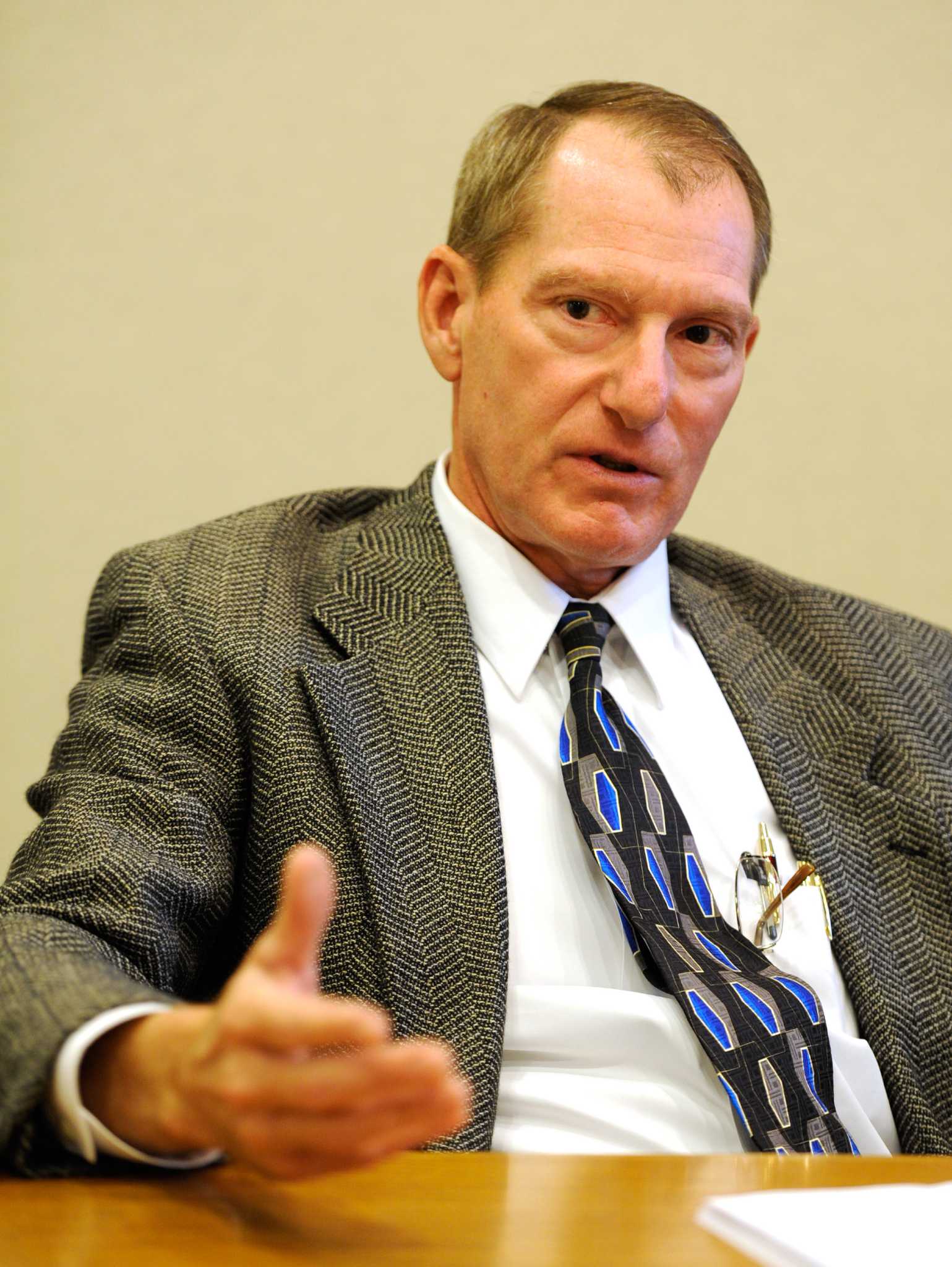 DA seeks probe of judge's land deals