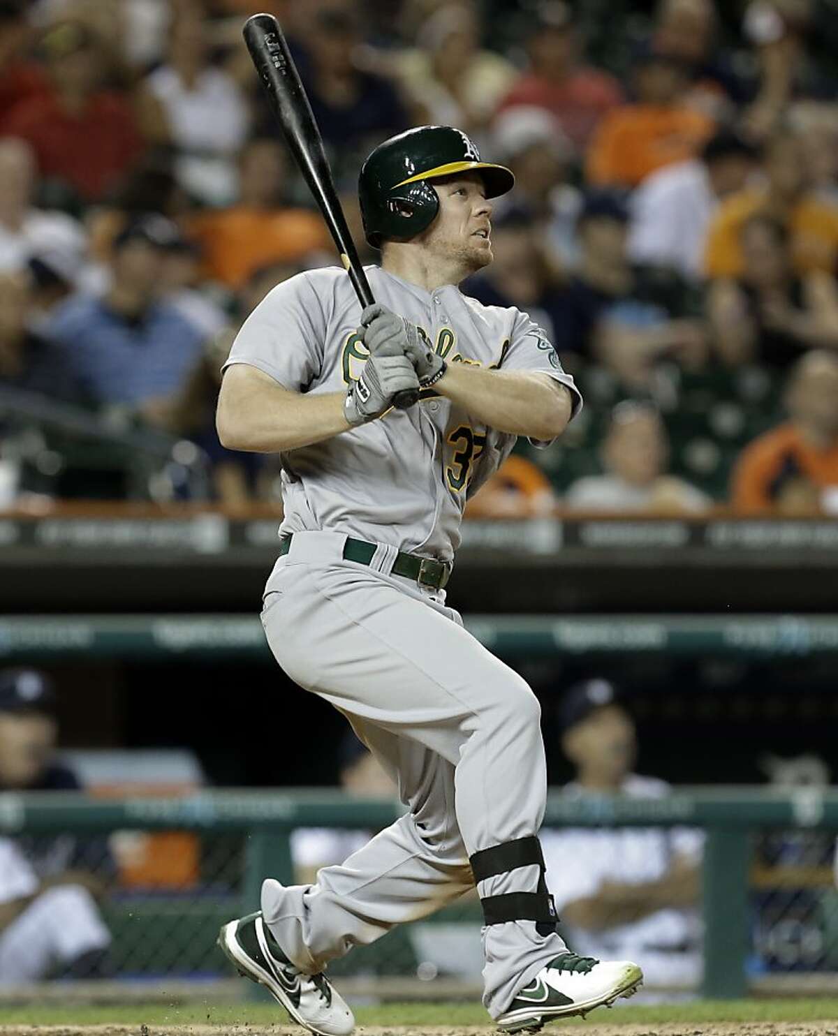 A's pound Tigers for 14 runs, 21 hits in win