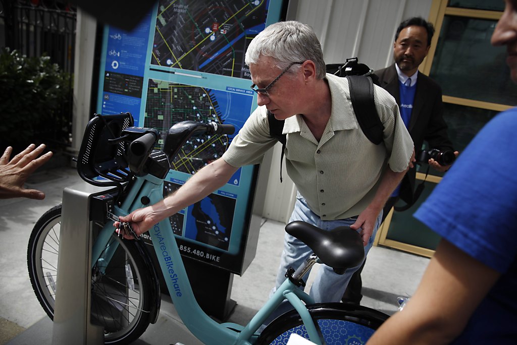 Bike-sharing program rolls out with 700 cycles