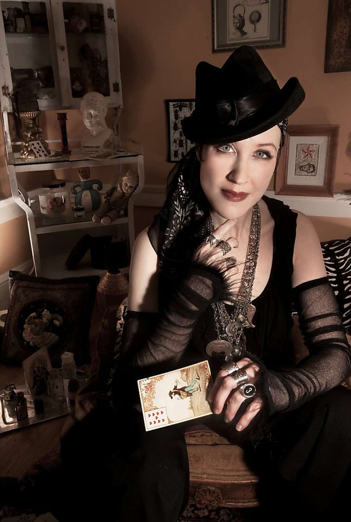 Jill Tracy: S.F. musician sees romance in shadows