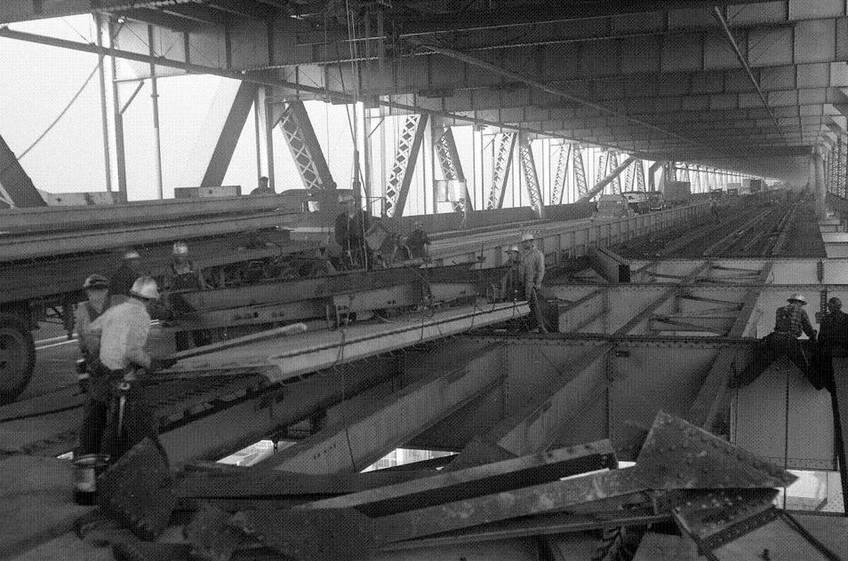 Striking photos show the Bay Bridge under construction