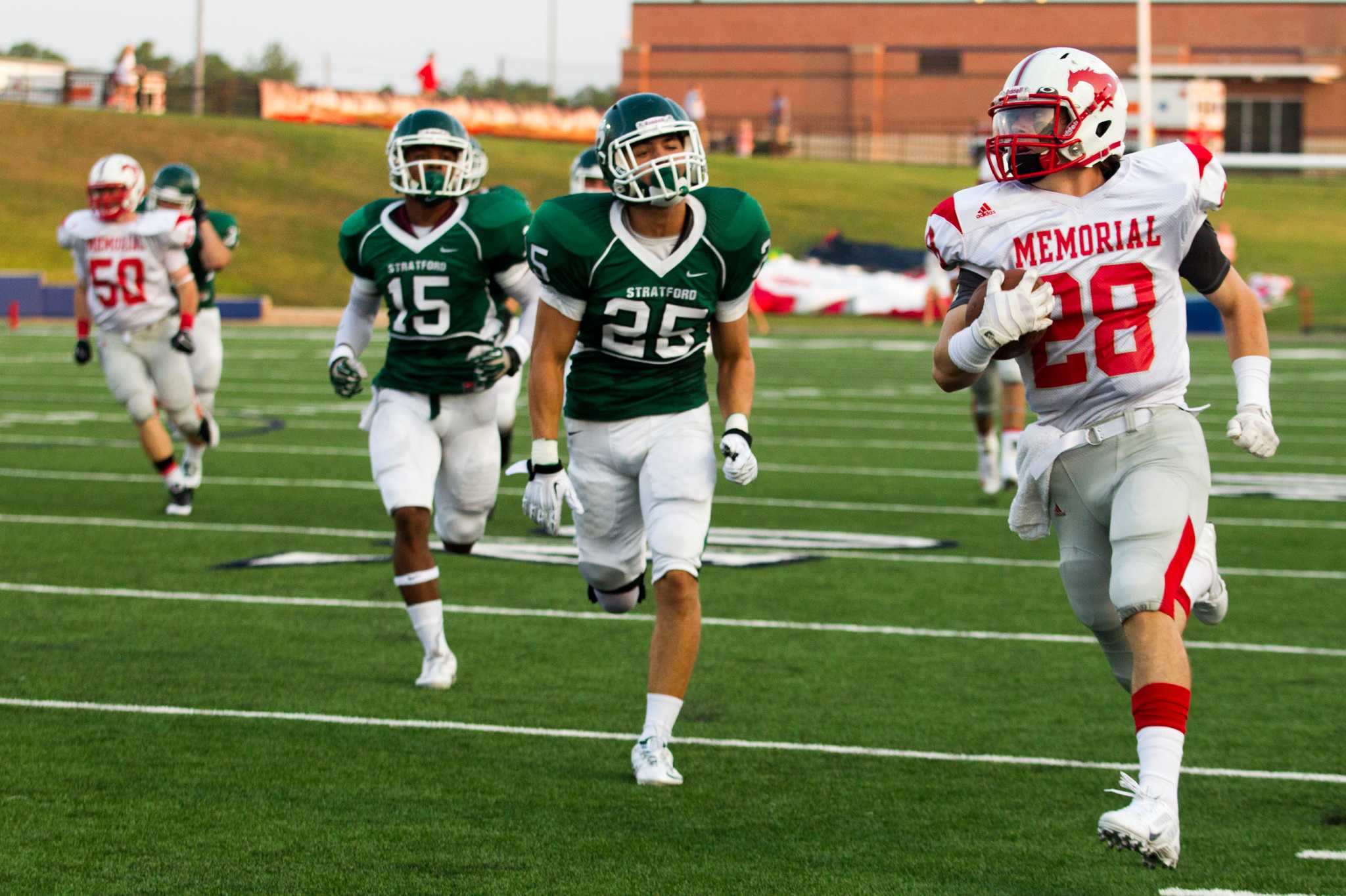 Memorial's rushing attack paces win over Stratford