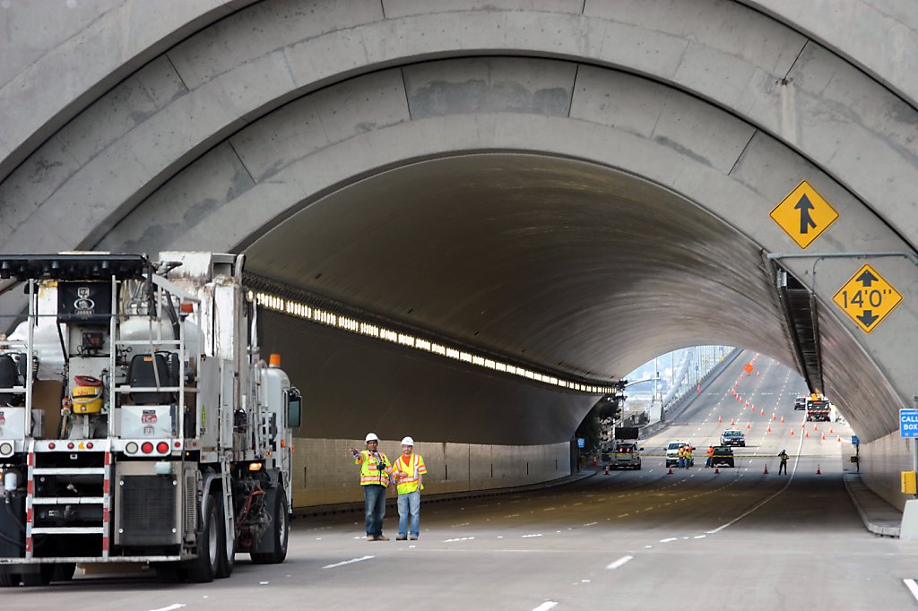 Work moving quickly on new Bay Bridge span