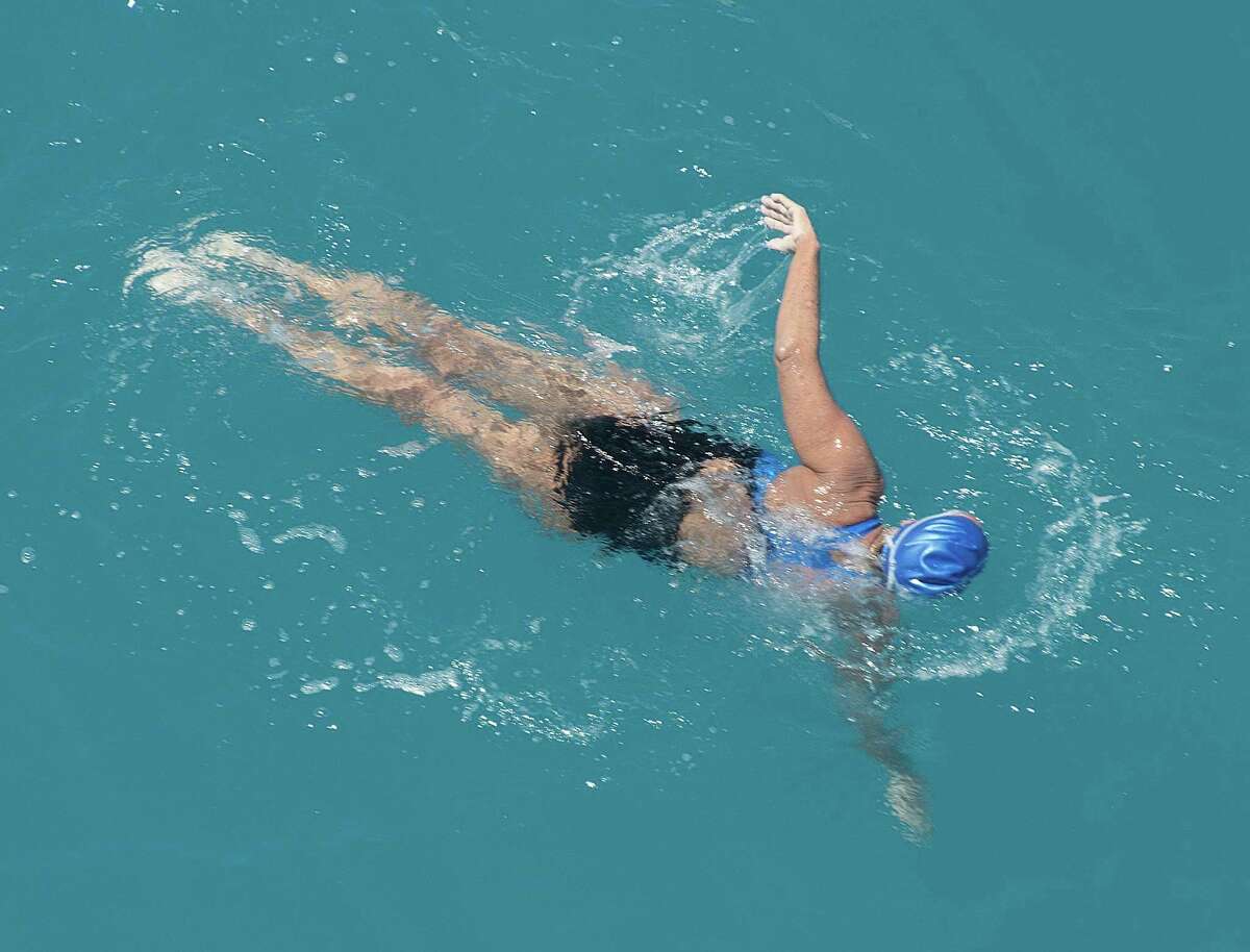 Nyad 1st to swim to Florida from Cuba without cage