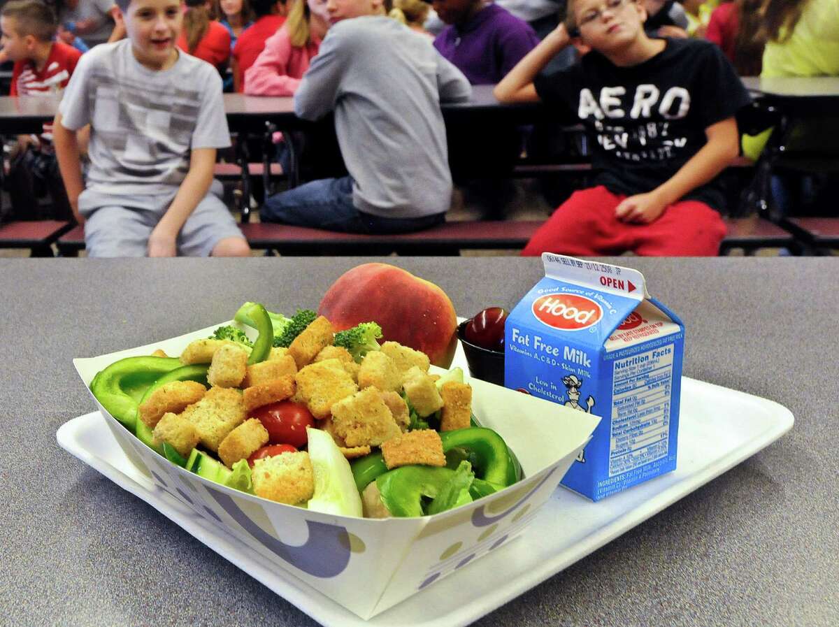 Local school districts opt out of federal lunch program