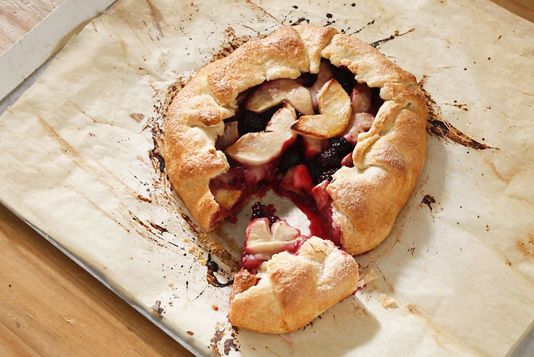 Gravenstein apples make an easy crostata