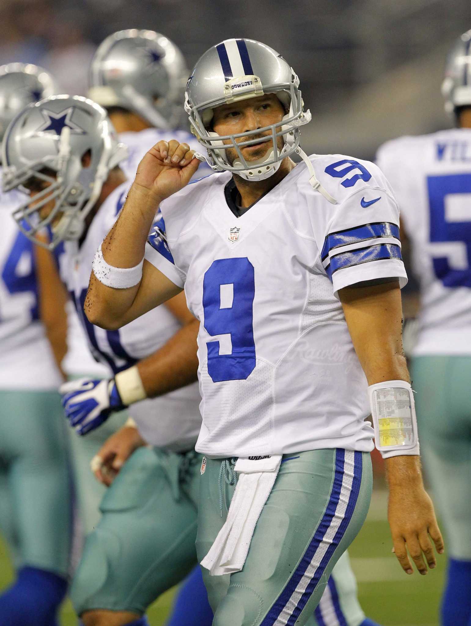 Cowboys' Romo well aware he must limit INTs
