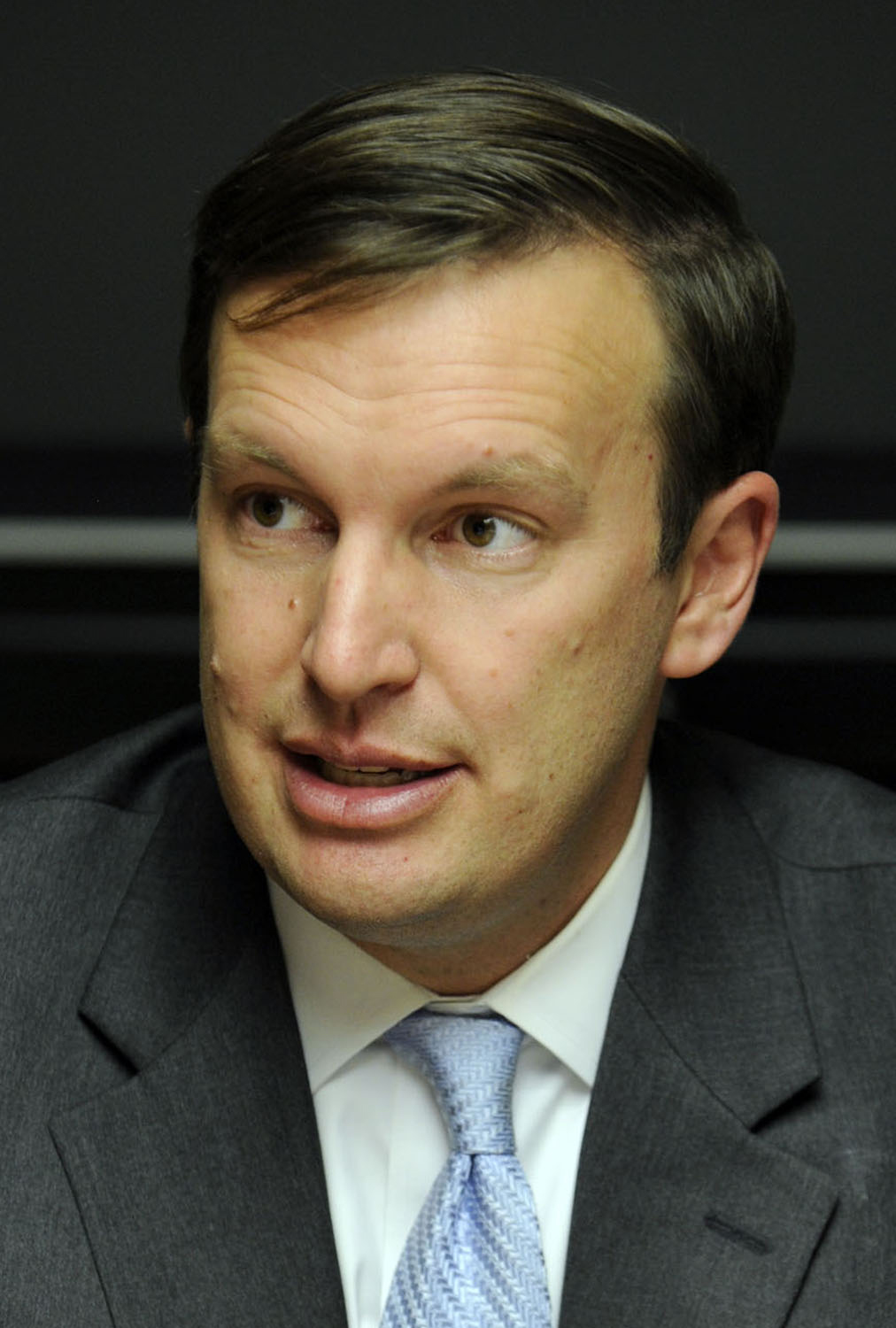 Murphy's Syria vote leaves him caught in the middle