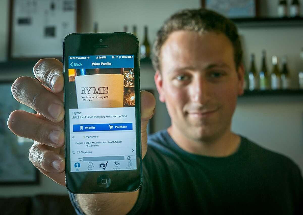 Apps for wine lovers find their social side