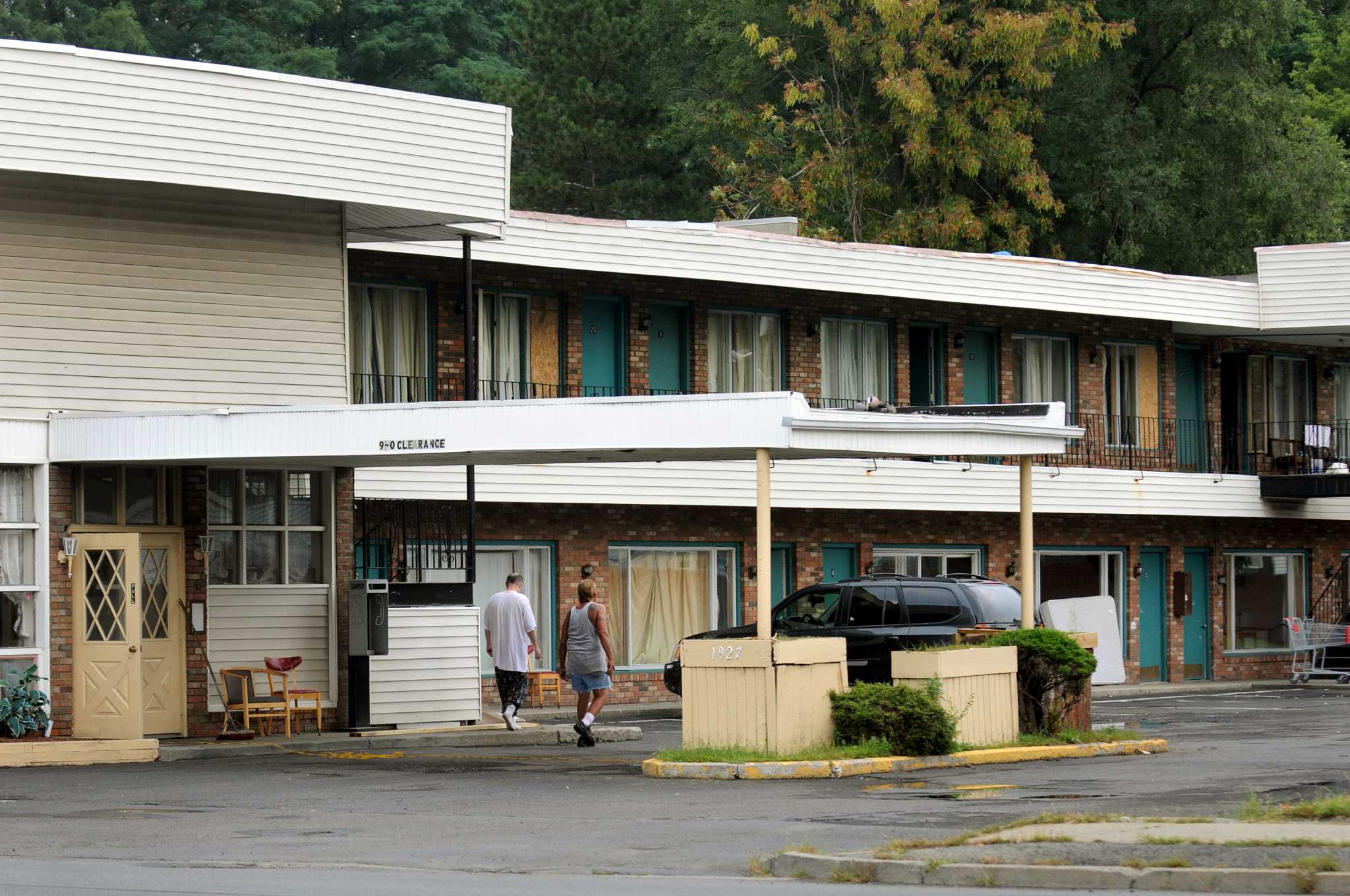 Central Ave. motels house working poor