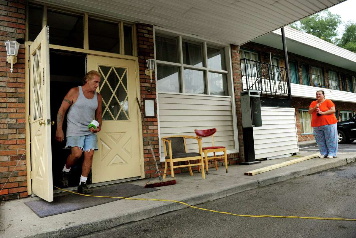 Central Ave. motels house working poor