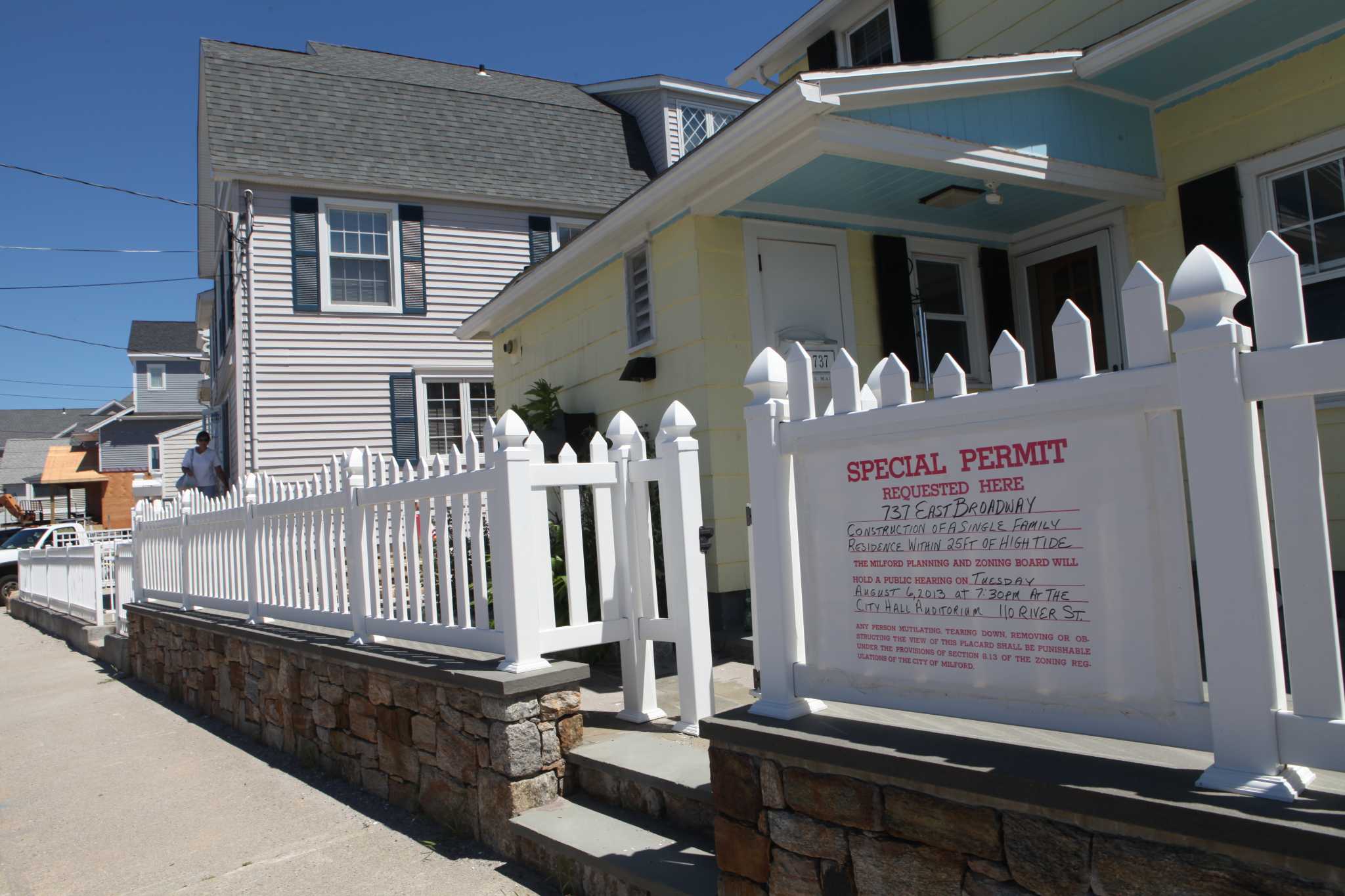 After a year of waiting, some Sandy victims close to giving up