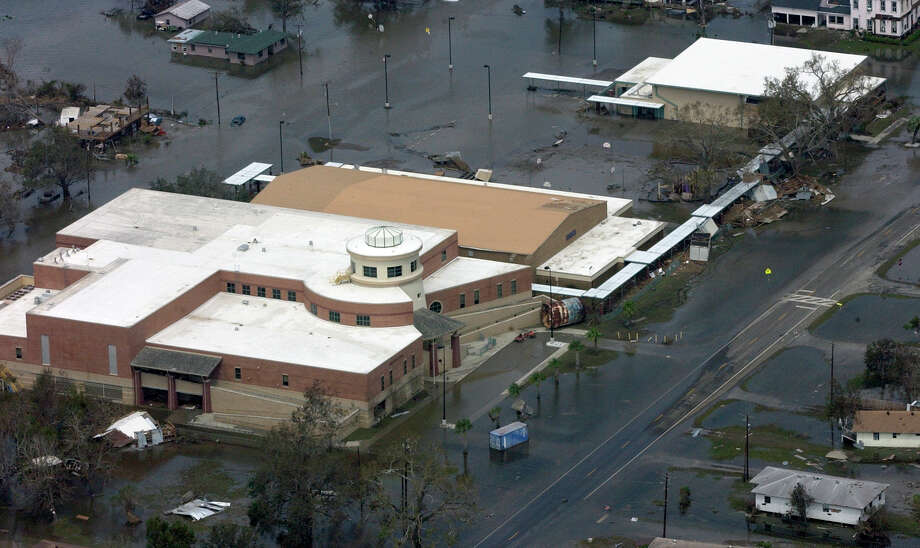 Aerial photos of Hurricane Ike damage - Beaumont Enterprise