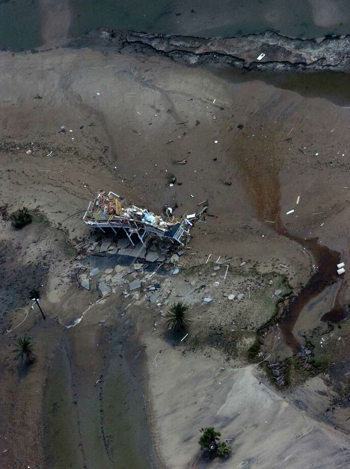 Aerial photos of Hurricane Ike damage - Beaumont Enterprise