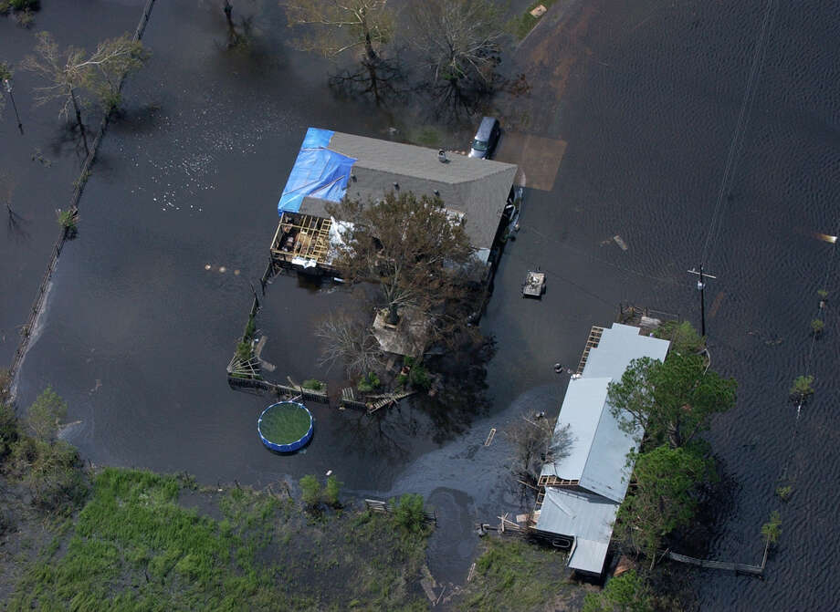 Aerial photos of Hurricane Ike damage - Beaumont Enterprise
