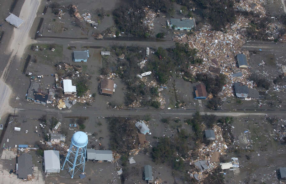 Aerial photos of Hurricane Ike damage - Beaumont Enterprise