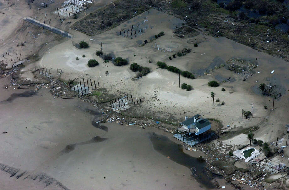 Aerial photos of Hurricane Ike damage - Beaumont Enterprise