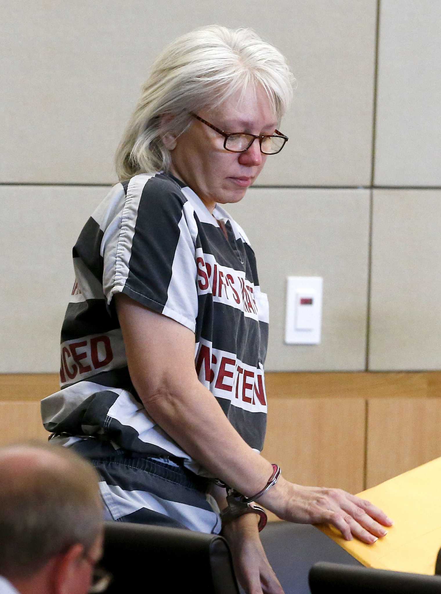 Arizona woman on death row is released, awaits retrial
