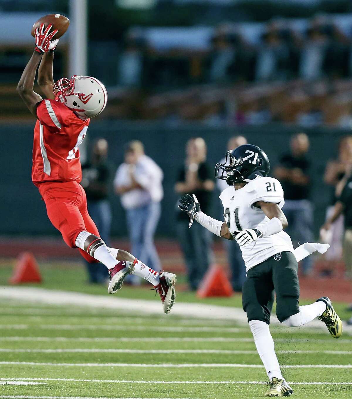 Steele plays takeaway game vs. Judson