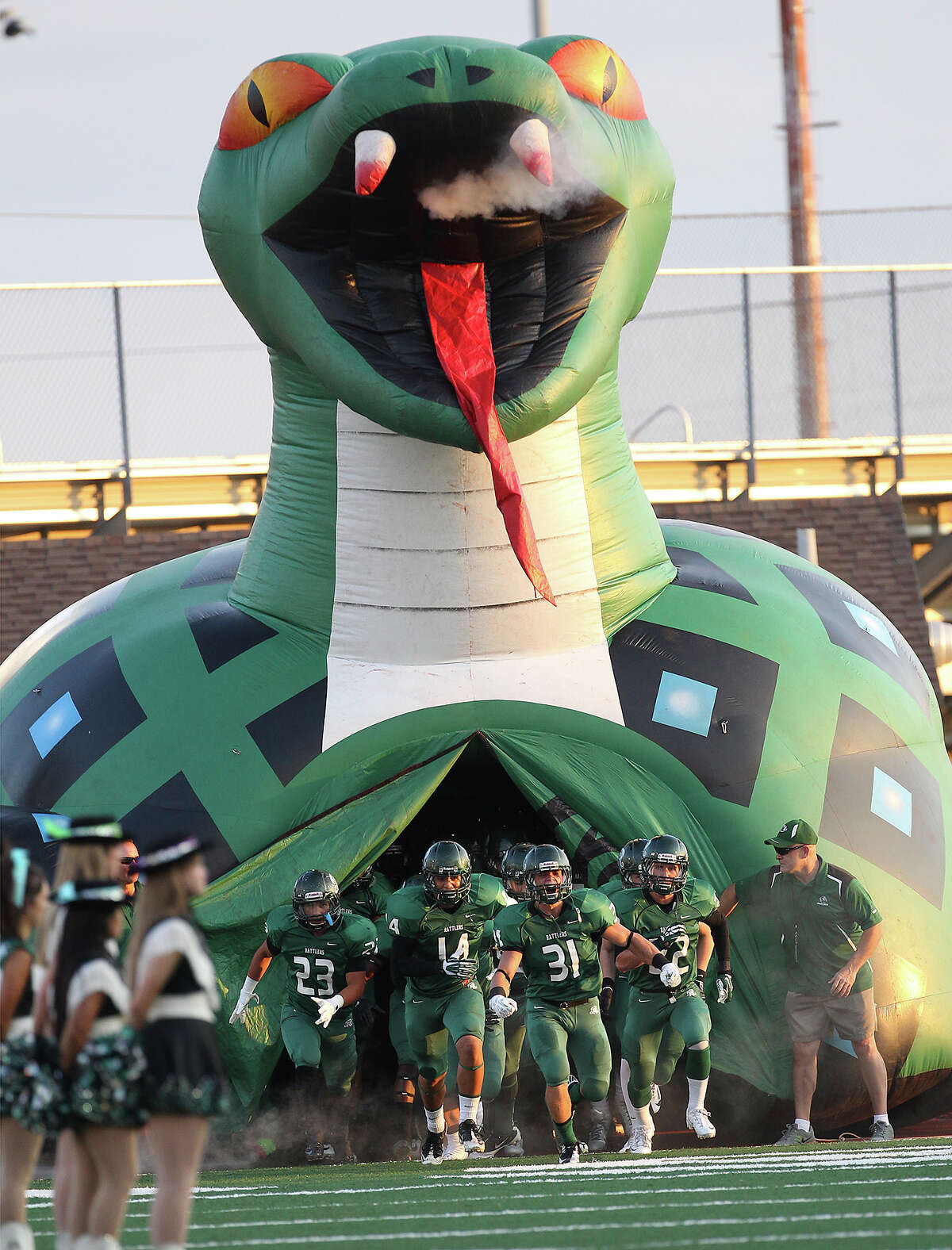 Summers wills Reagan to victory late