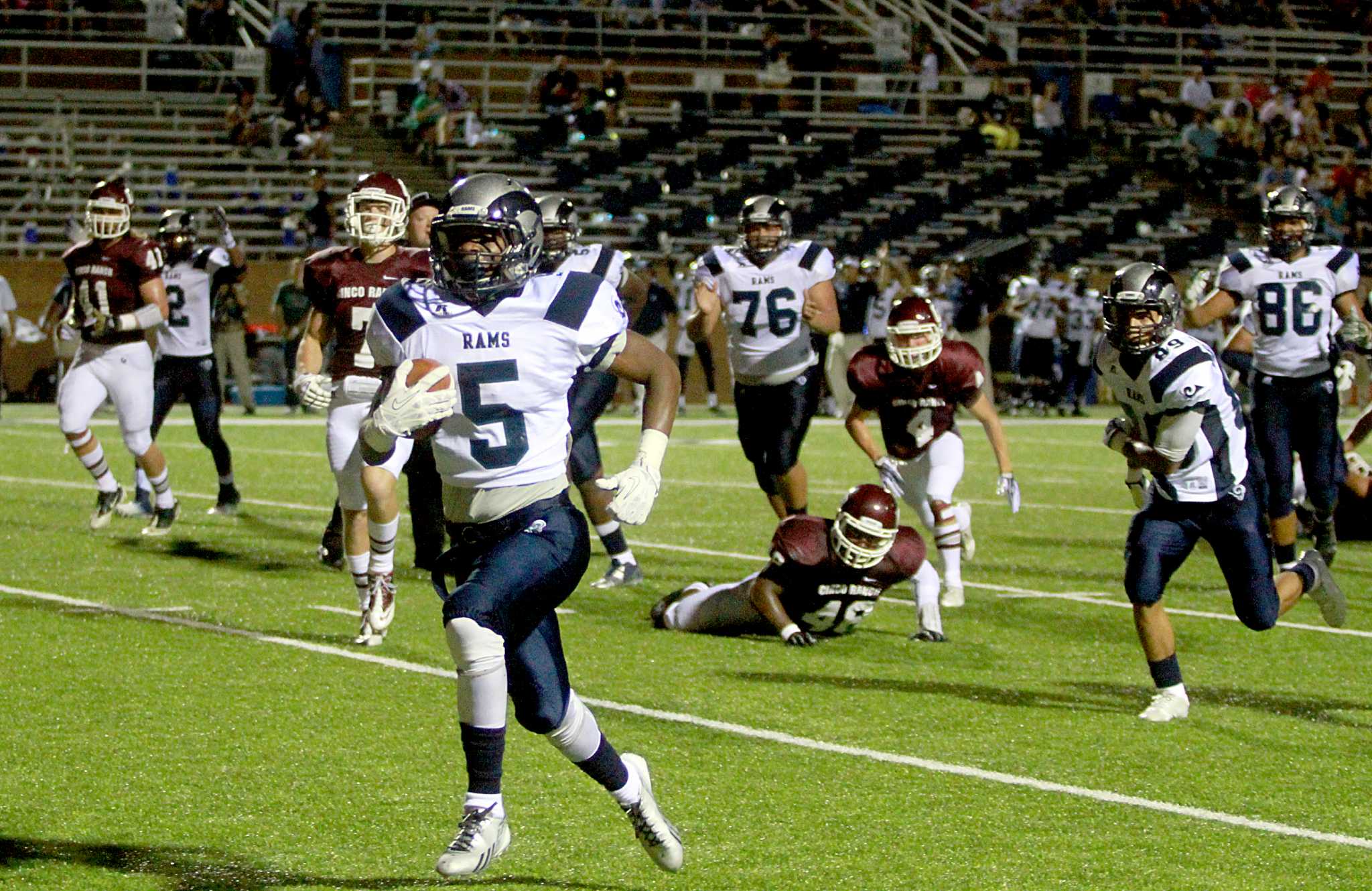Cinco Ranch makes short work of Cy Ridge in 49-26 win