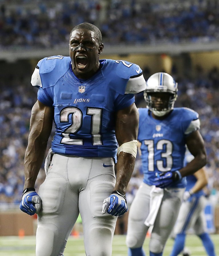 Bush steals the show in his Detroit debut