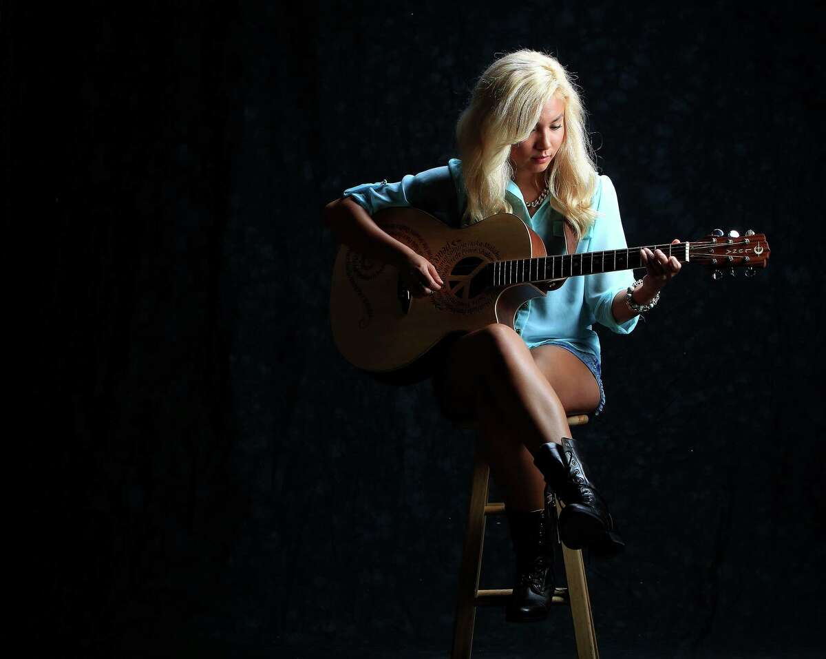 YouTube favorite Arabella Jones hopes to break out with new single 'Let ...