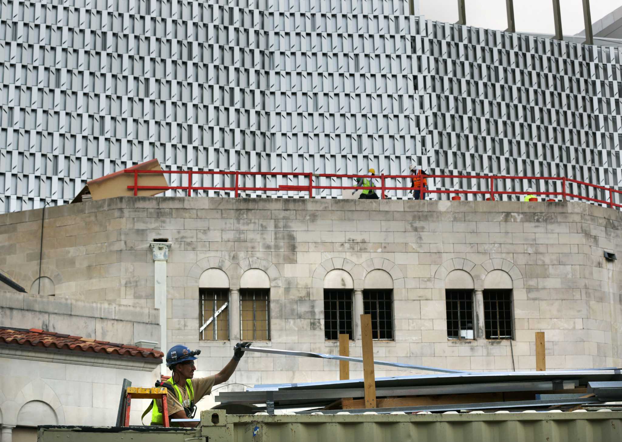 Tobin Center lines up site for parking