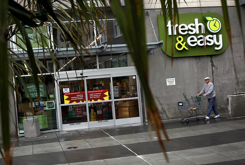 Fresh & Easy chain sold, 50 stores to close