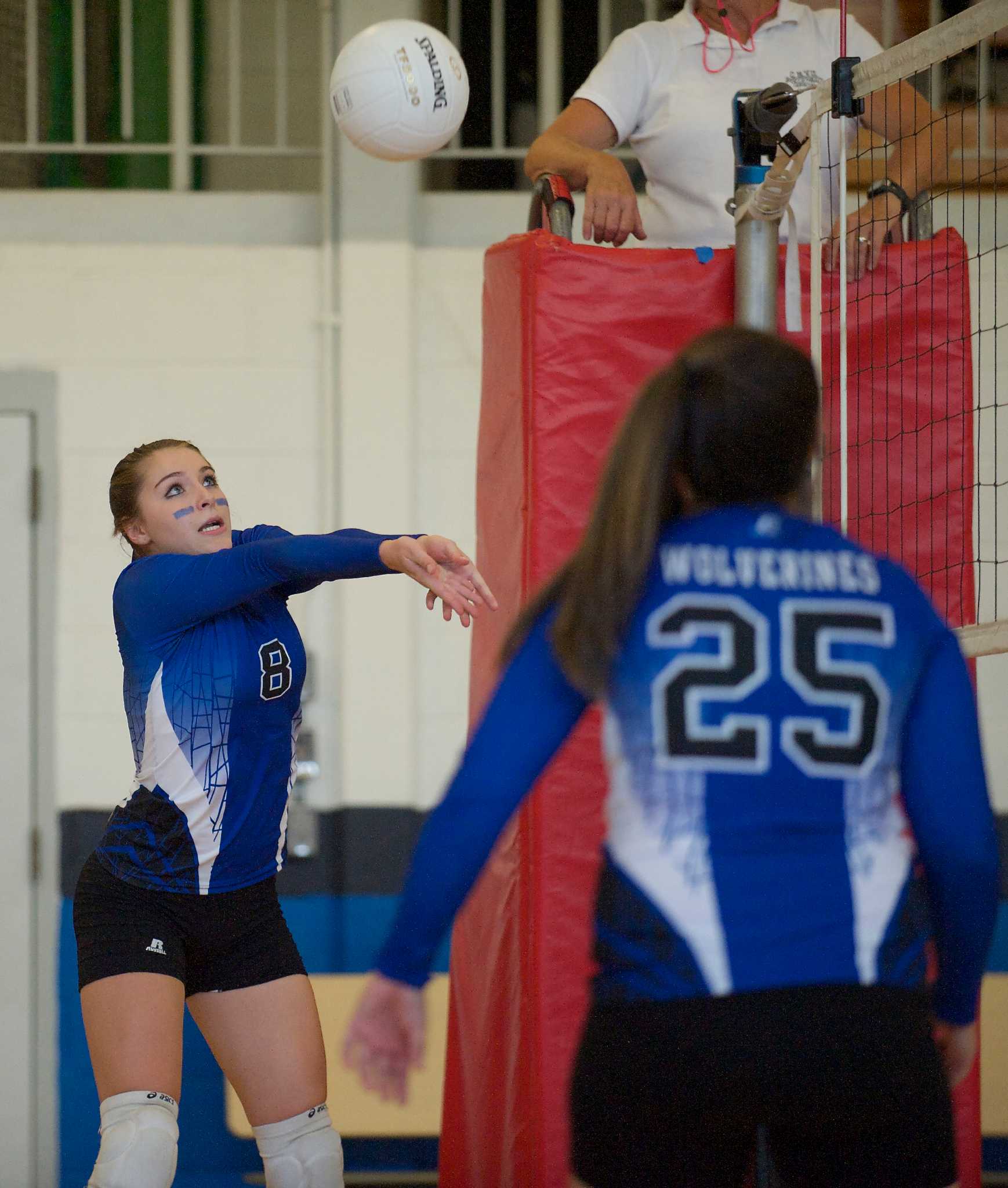 Abbott Tech opens with dominating volleyball victory