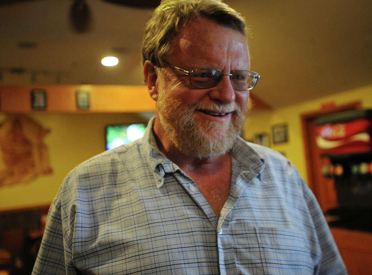 Challengers win school board primary