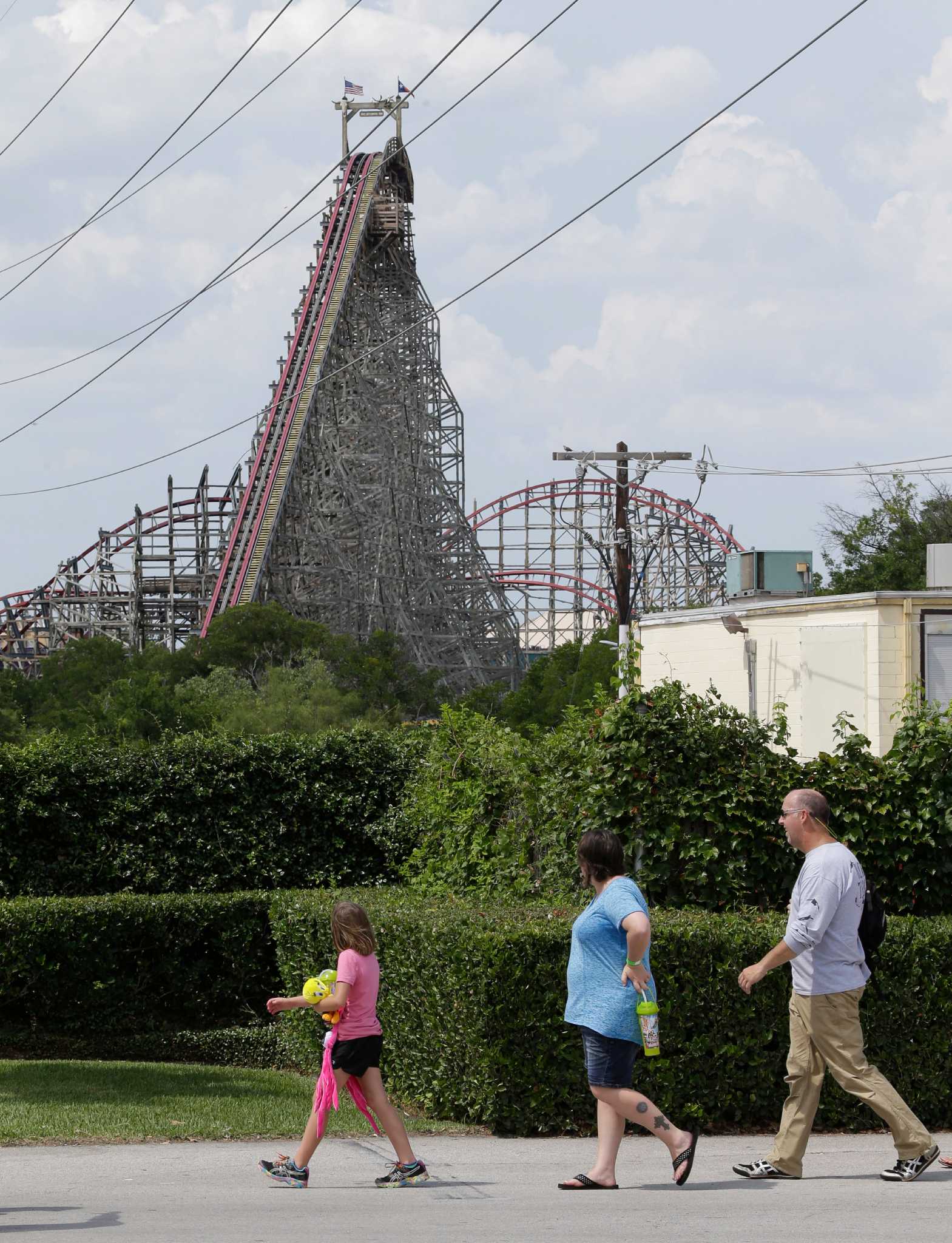 Family sues Six Flags just as ride reopens after fatal accident
