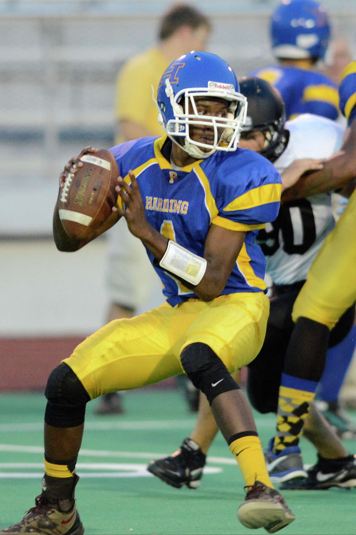 Harding begins Cochran era with victory