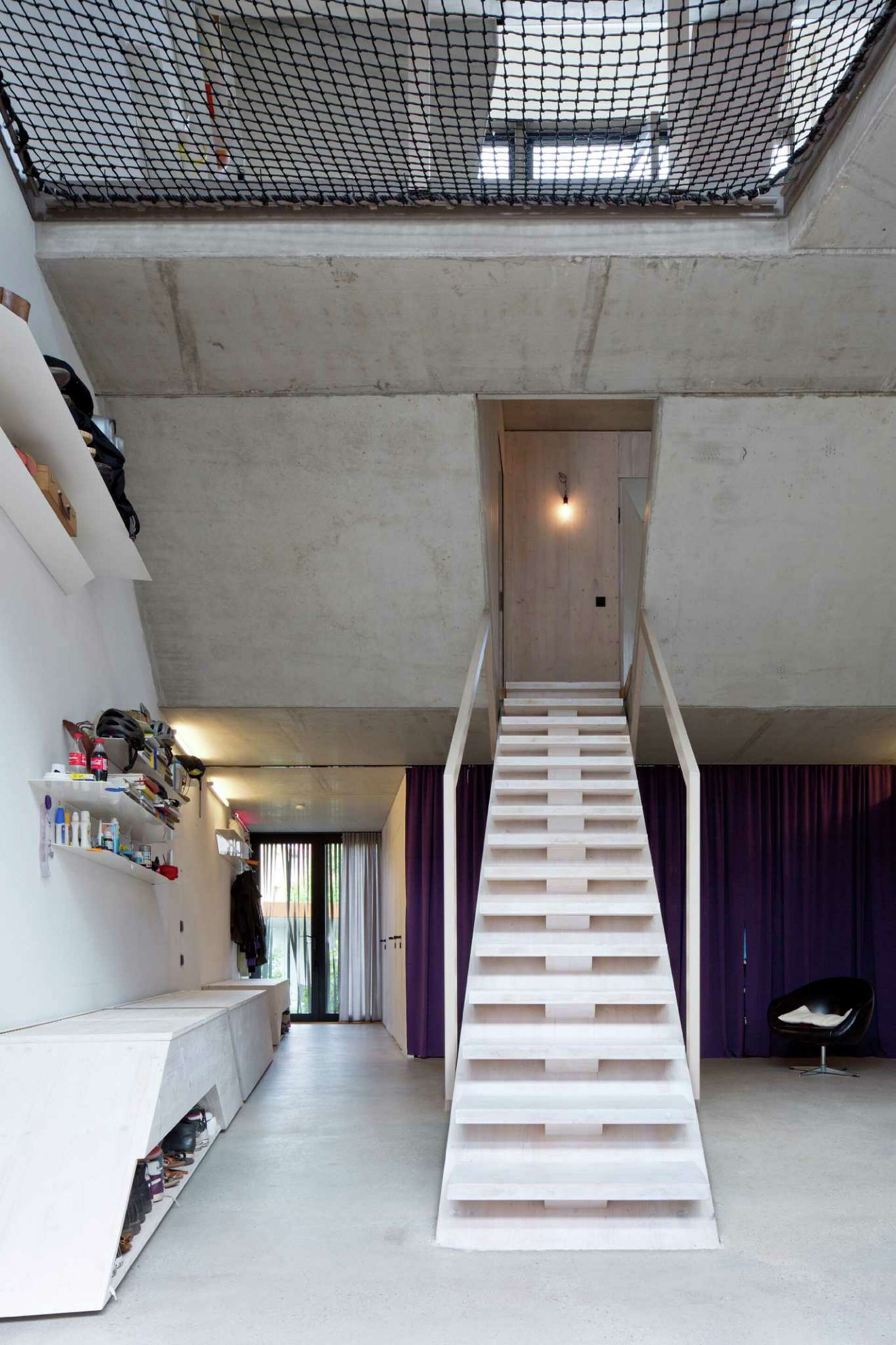 Berlin Wall falls, and homes arise