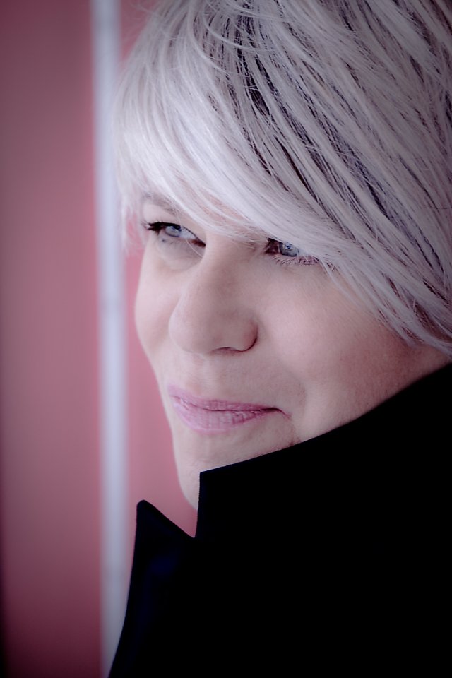 Jazz singer turns to songs of her Texas childhood