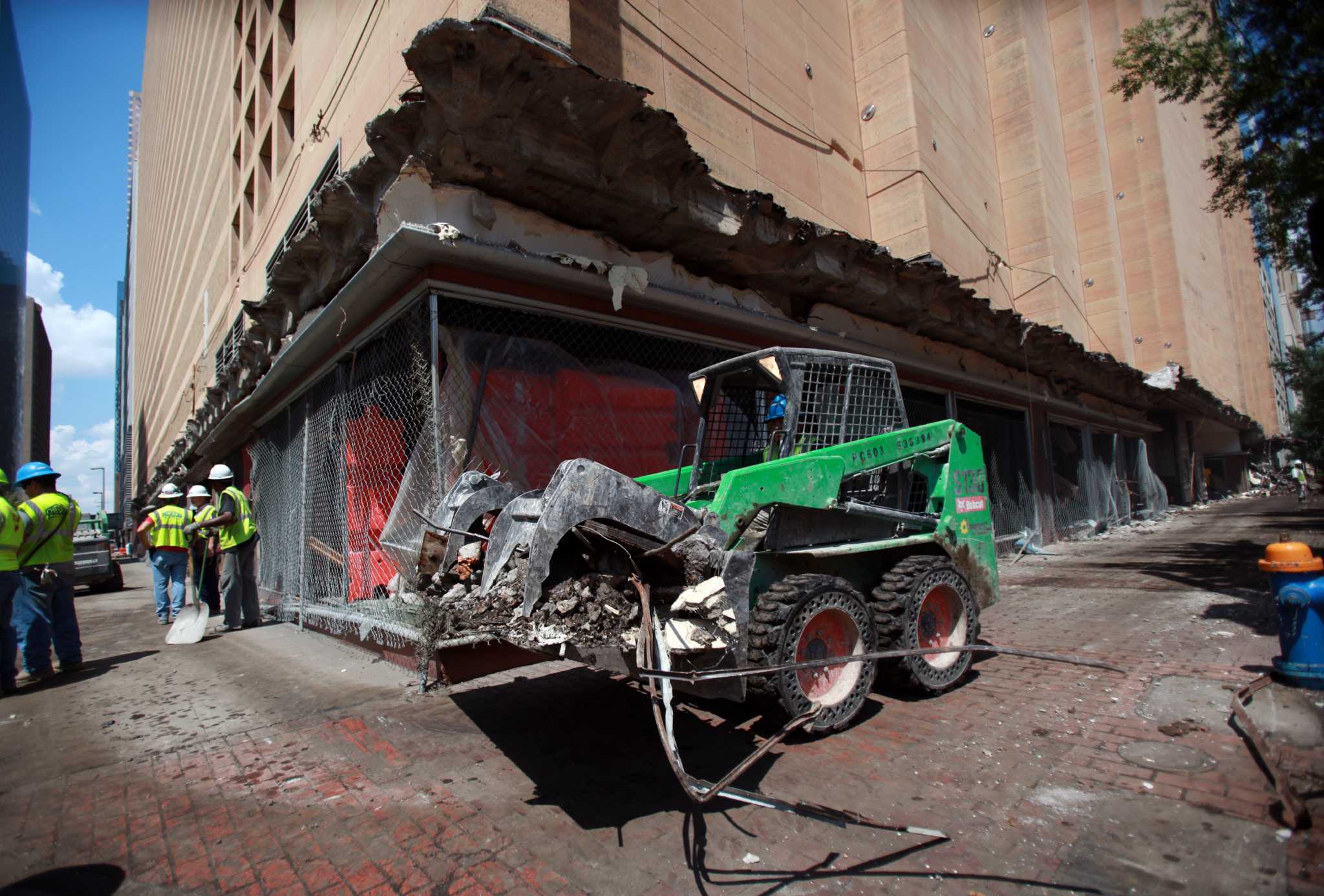 Plan calls for tax dollars to help create downtown retail district