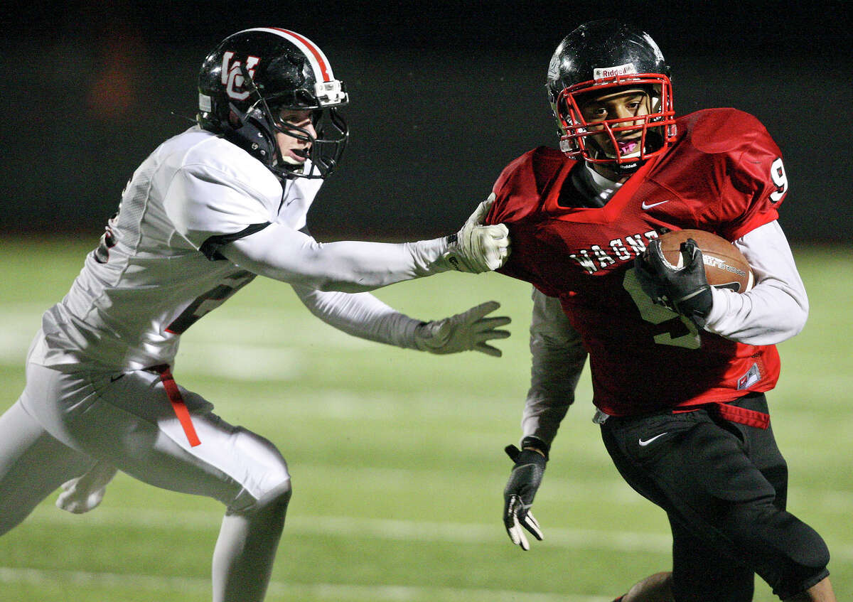 Churchill shakes slow start, romp past Wagner