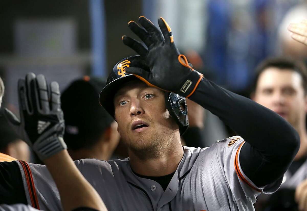 Giants set L.A. park runs record in 19-3 rout