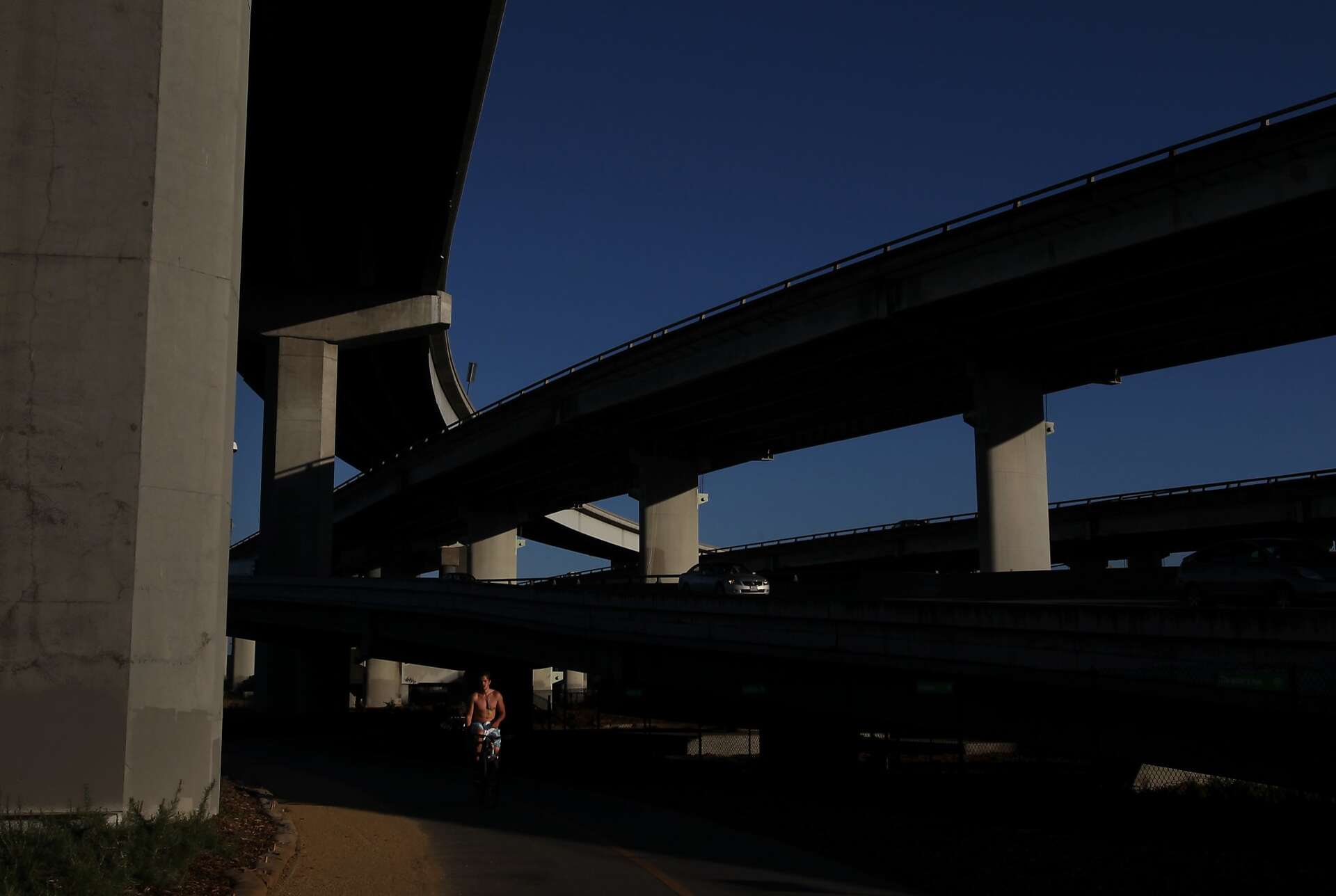 Bay Bridge's $9.4 million temporary bike path to be razed