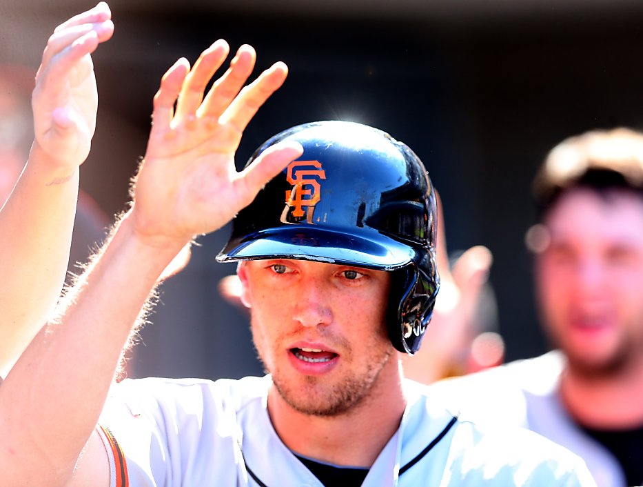 Pence hits 2 more homers in Giants' win