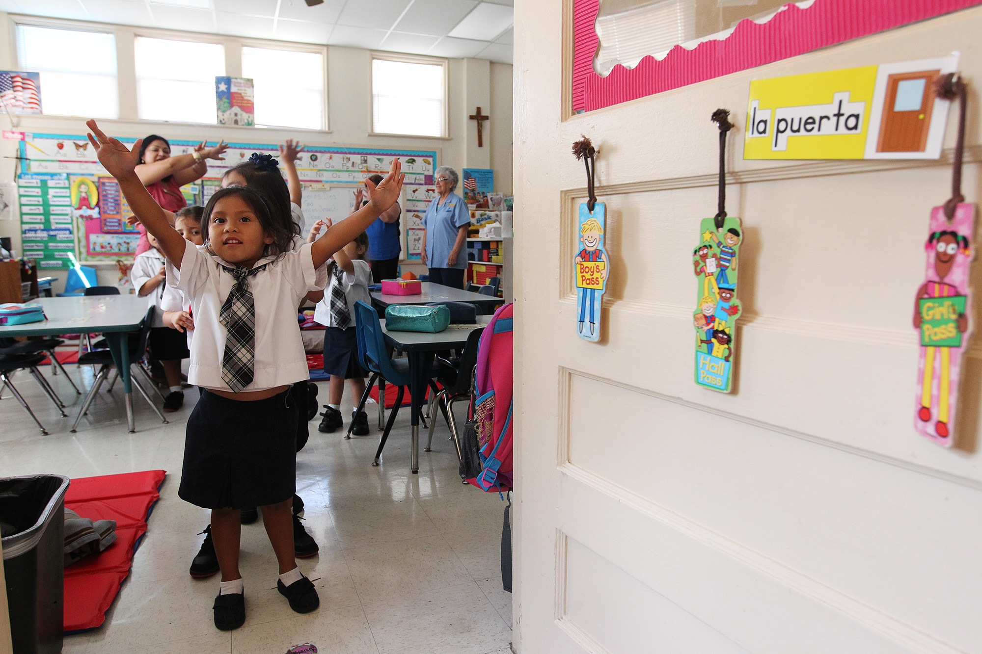 Launching a dual-language program