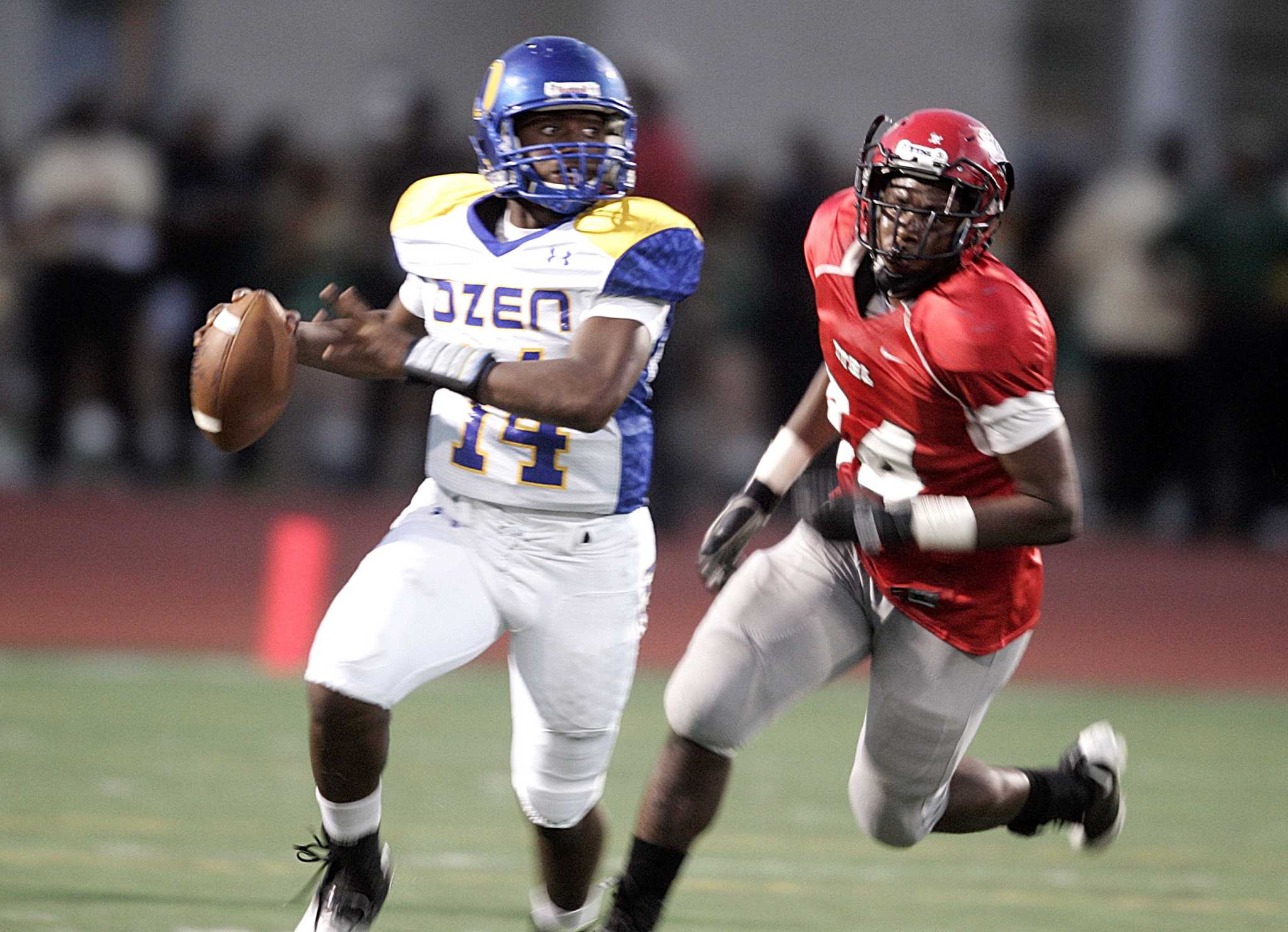 Ozen football to play Florida team in 2014